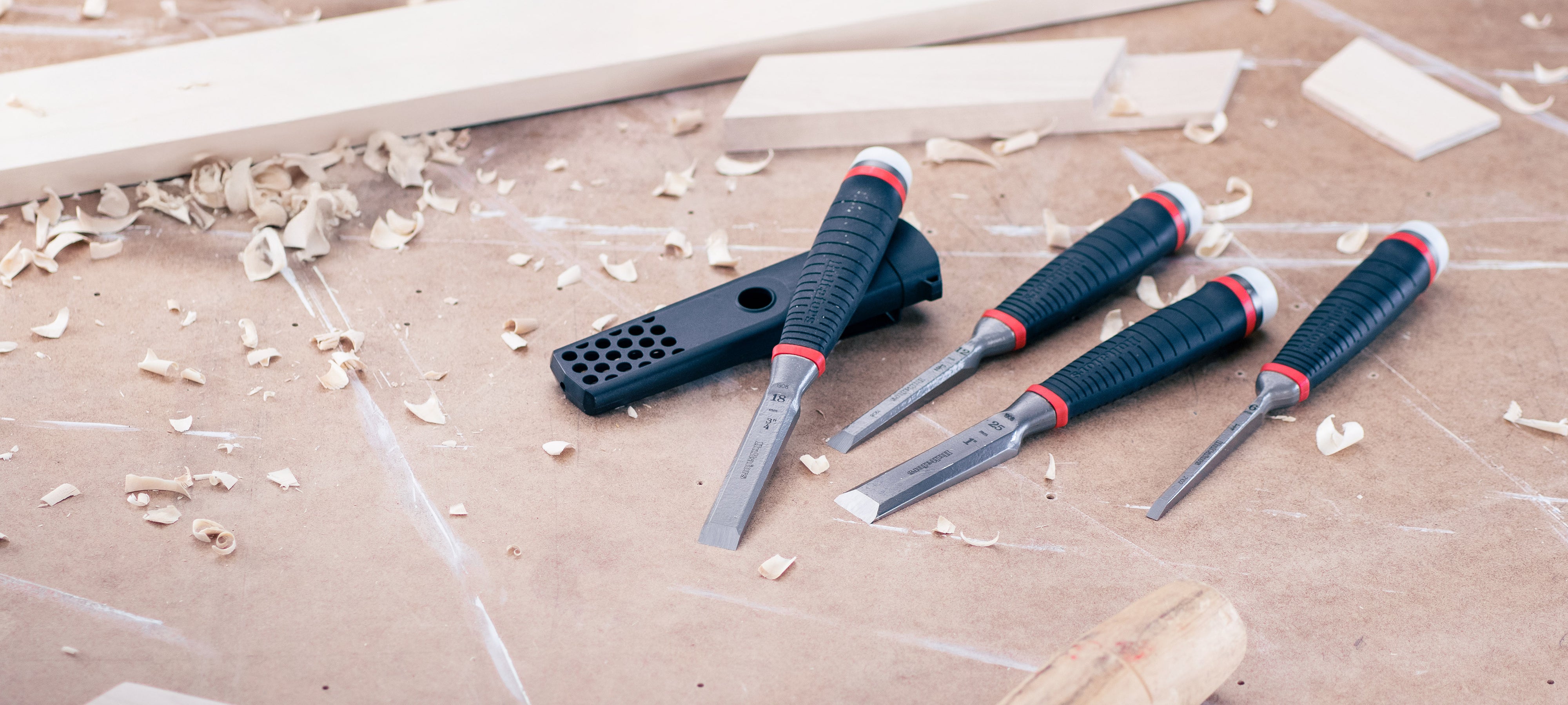 Hand tools for professional craftsmen